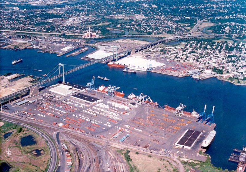 Philadelphia revives box terminal plan :: Lloyd's List