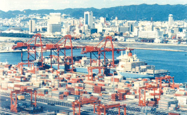 Typhoon hits Japanese ports and refineries :: Lloyd's List