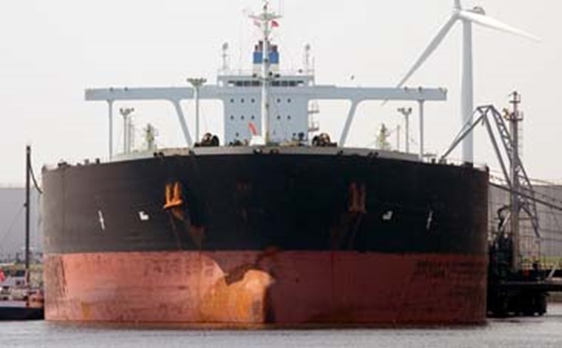 Chinese oil usage fires tanker demand :: Lloyd's List