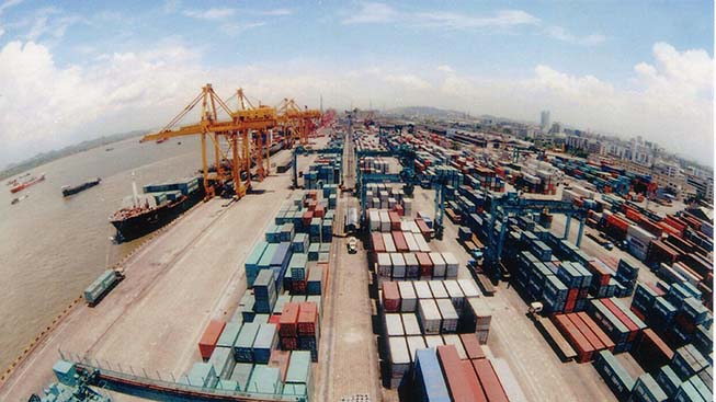 Singamas Container buys back shares :: Lloyd's List