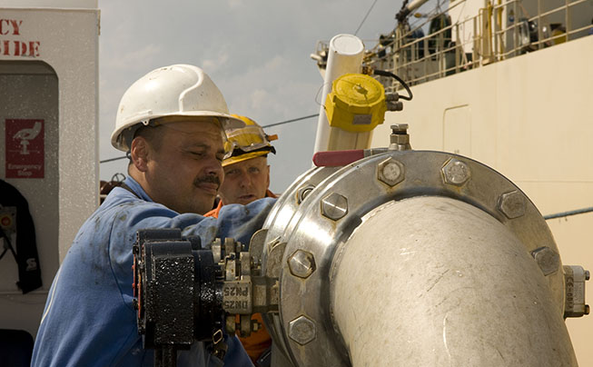 Bunker trader Rudder opens new shop in Dubai :: Lloyd's List