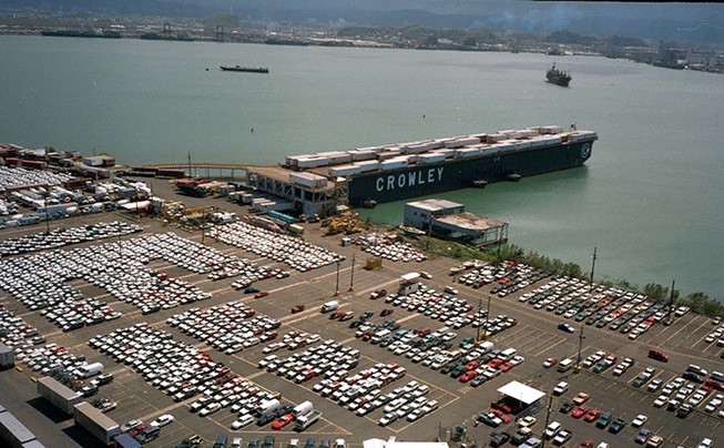 Crowley secures three gantry cranes for Puerto Rico :: Lloyd's List