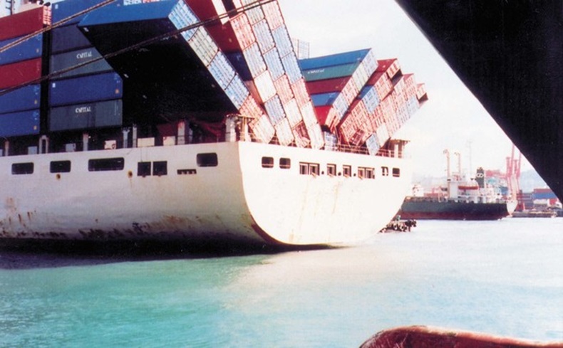 New guidance targets the persistent problem of boxes overboard :: Lloyd ...