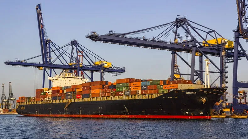 Busy period for secondhand boxship sales as multiple deals concluded ...