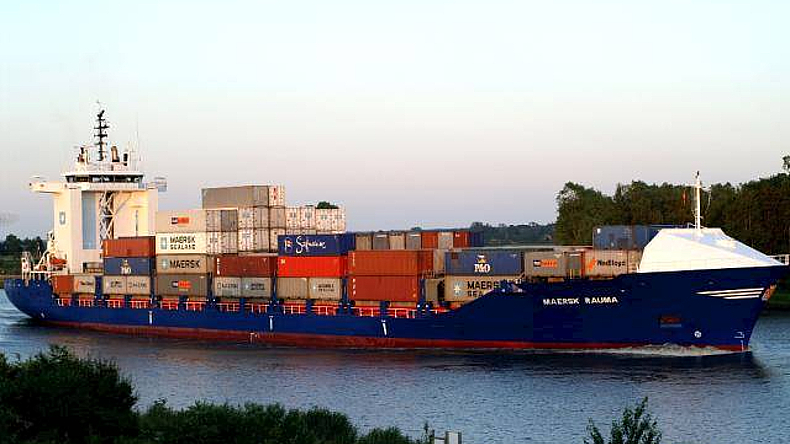 Sinokor scraps 28-year-old boxship in rare 2025 deal :: Lloyd's List