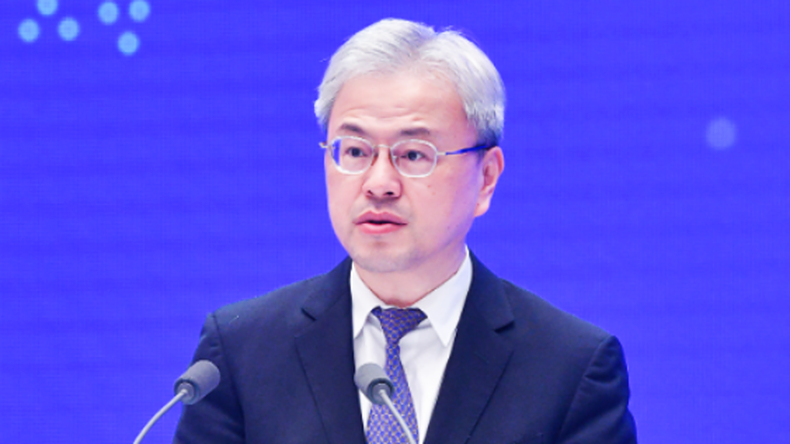 Cosco to offer trackable carbon-neutral services :: Lloyd's List