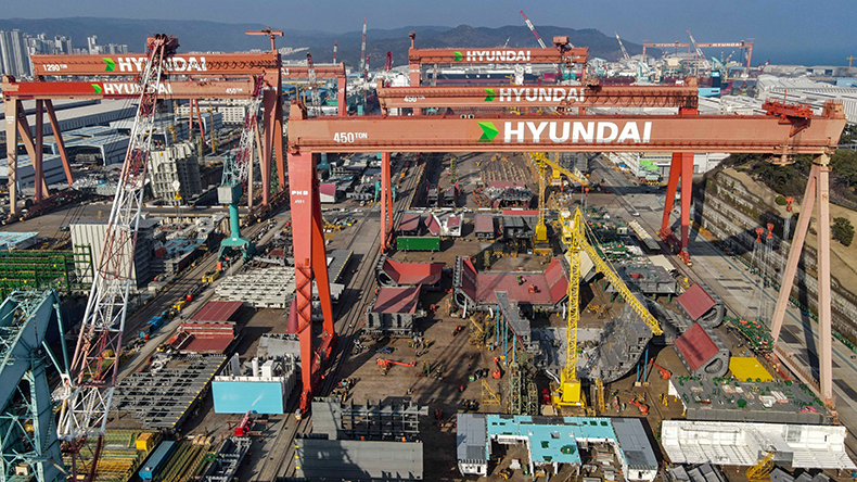 Hyundai Heavy Industries Hyundai Heavy Discusses Joint Project With
