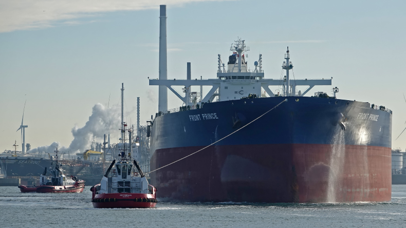 VLCC spot rates fall back to Earth after September surge into ...